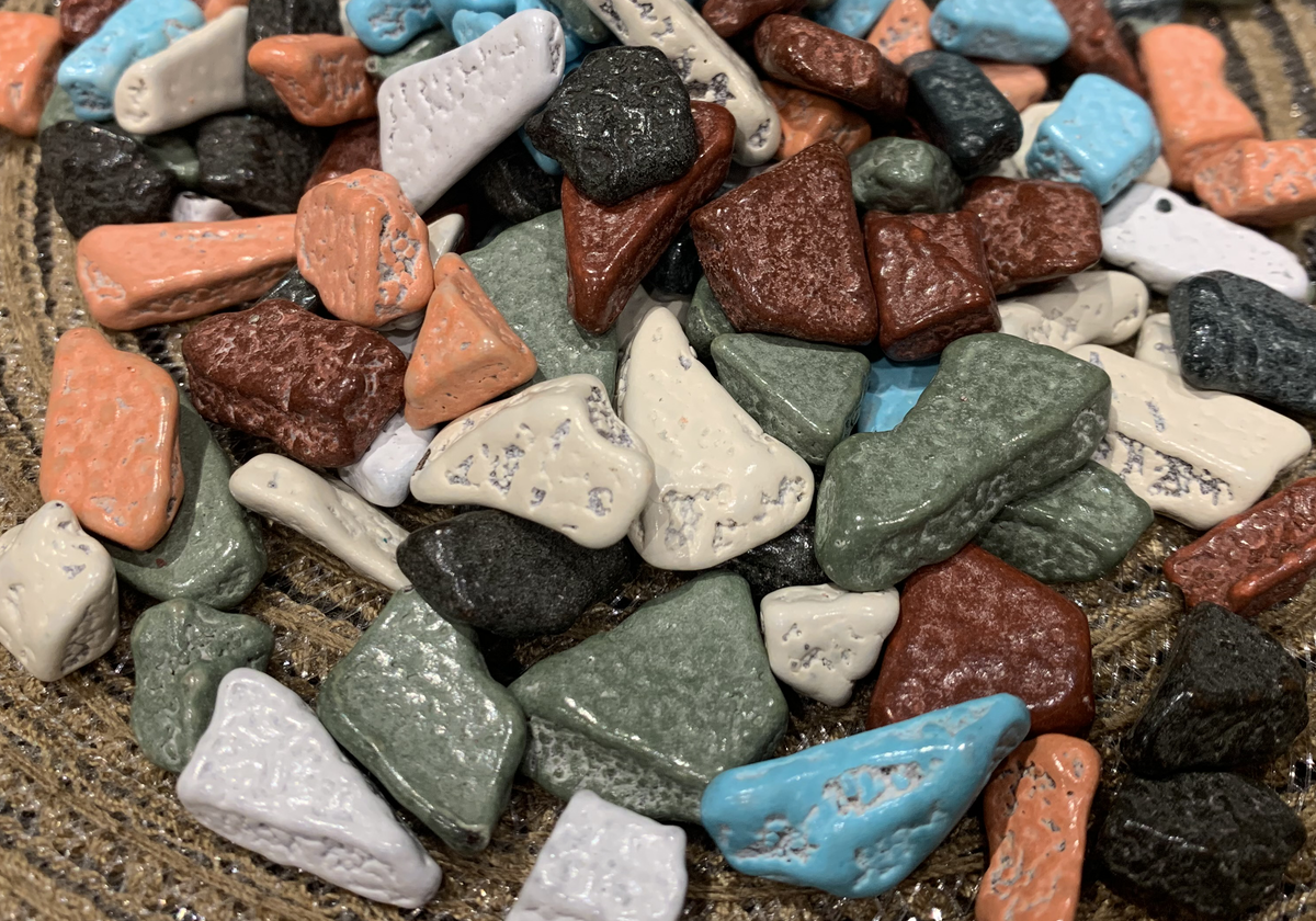 Chocolate Pebbles - Glass Jar - 200 gr – LEA Trading